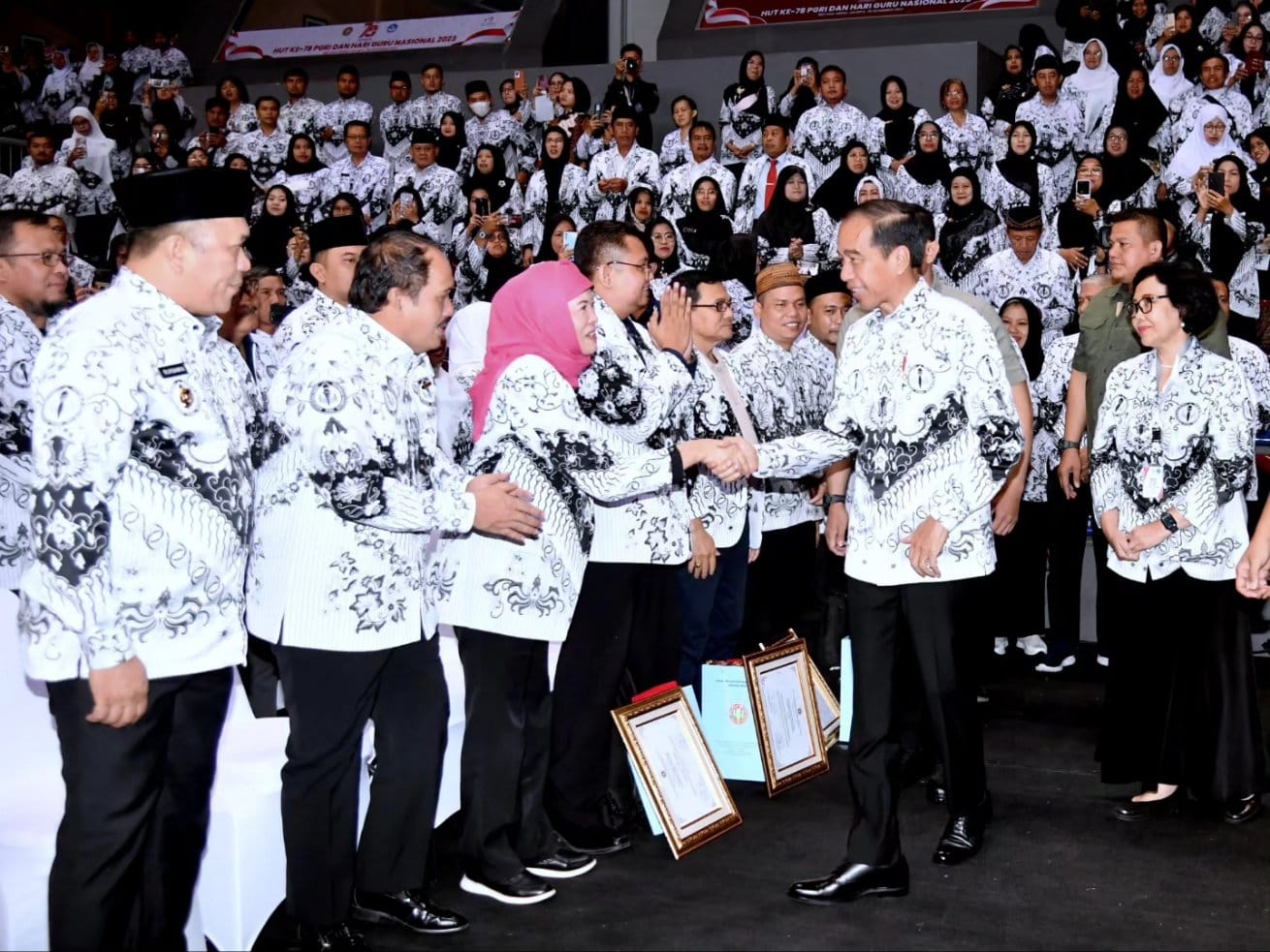 UPGRIS Raih Peringkat 1 Kategori Perguruan Tinggi Unggul di Indonesia ...