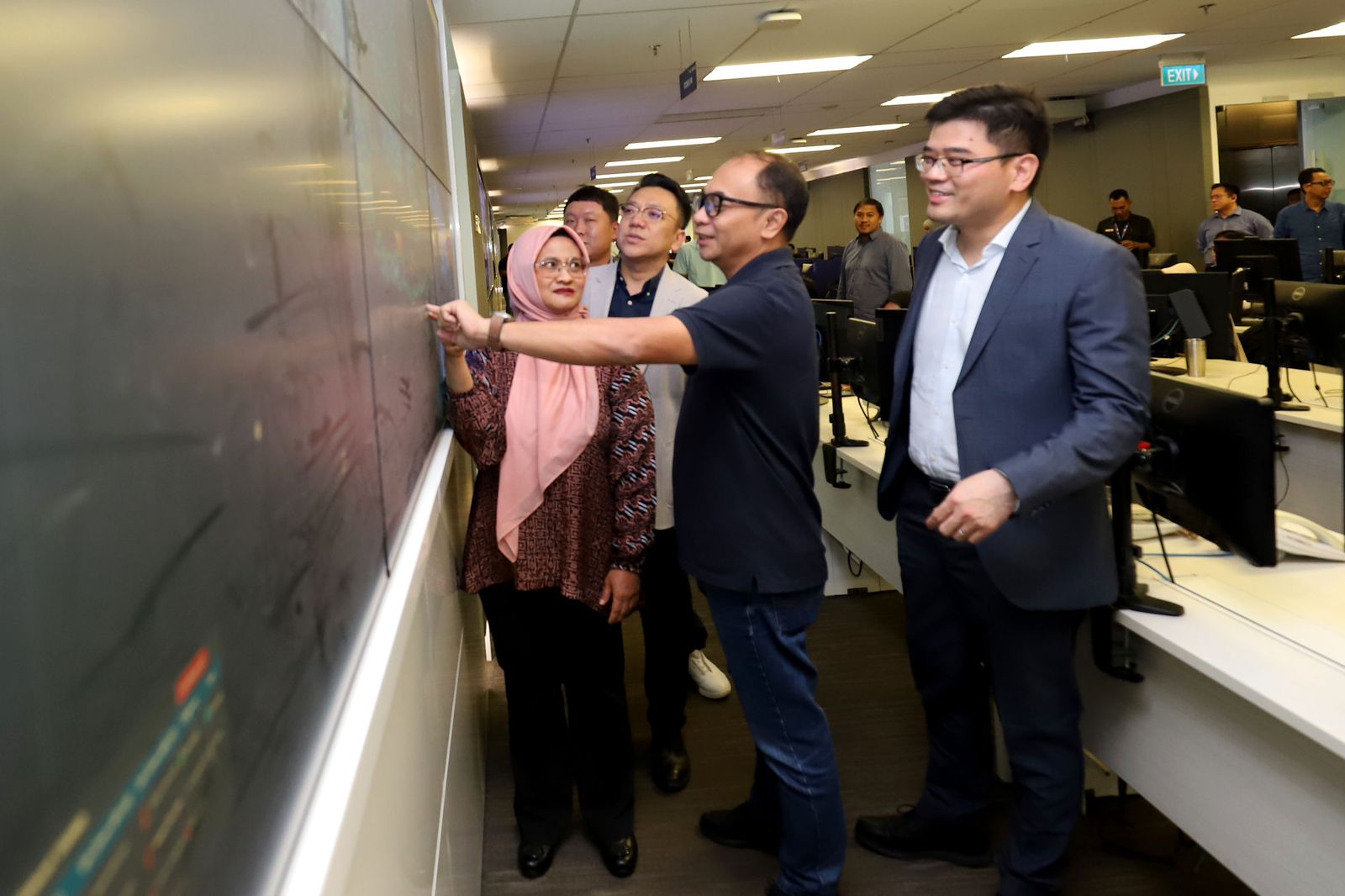 XL Axiata - Huawei Indonesia, Kolaborasi Optimalkan Pengembangan Jaringan Konvergensi dengan ...