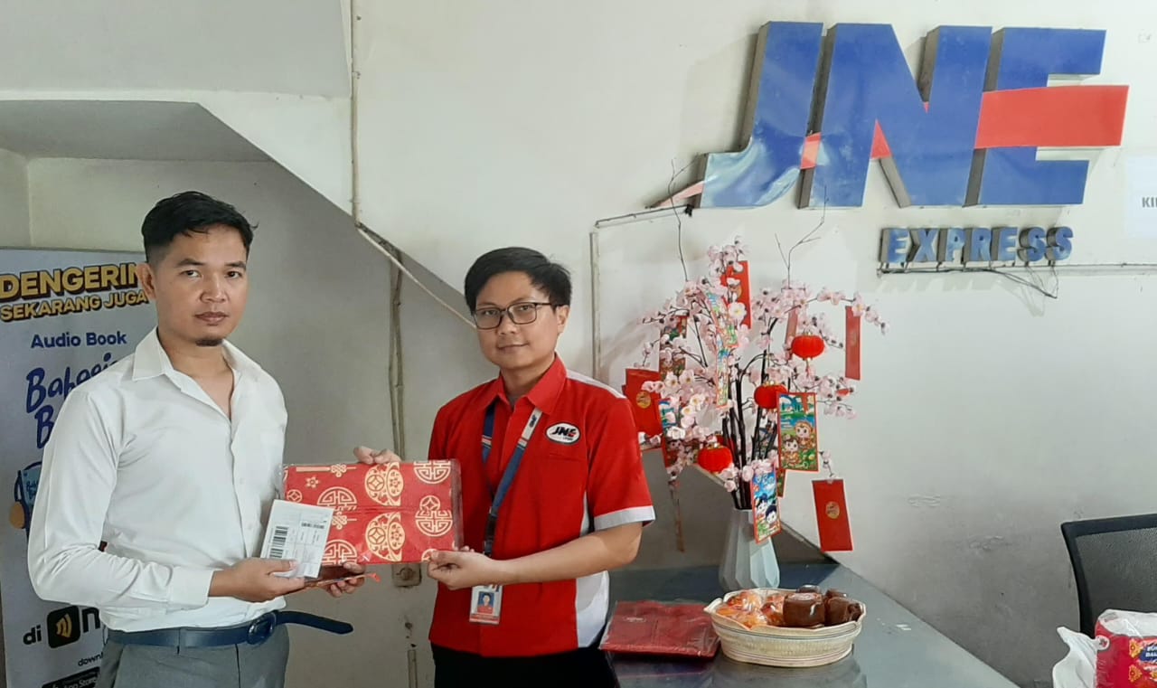 JNE Rayakan Imlek 2025 dengan Semangat Melesat Sat Set, siap Antar ...